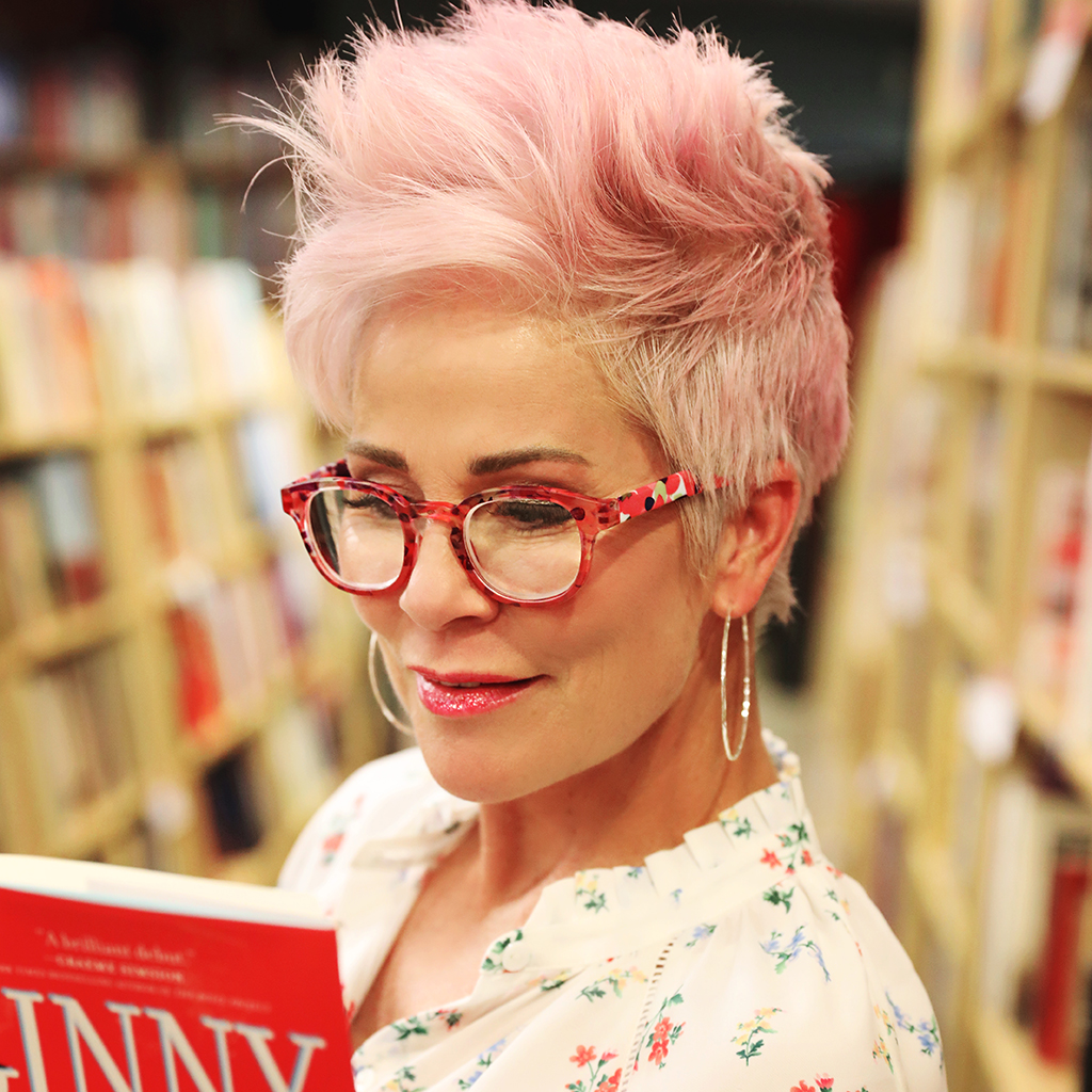 Readers.com - Chic Over 50