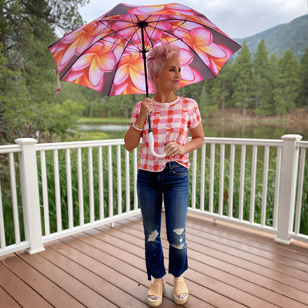 Chic Over 50 - Chic Over 50