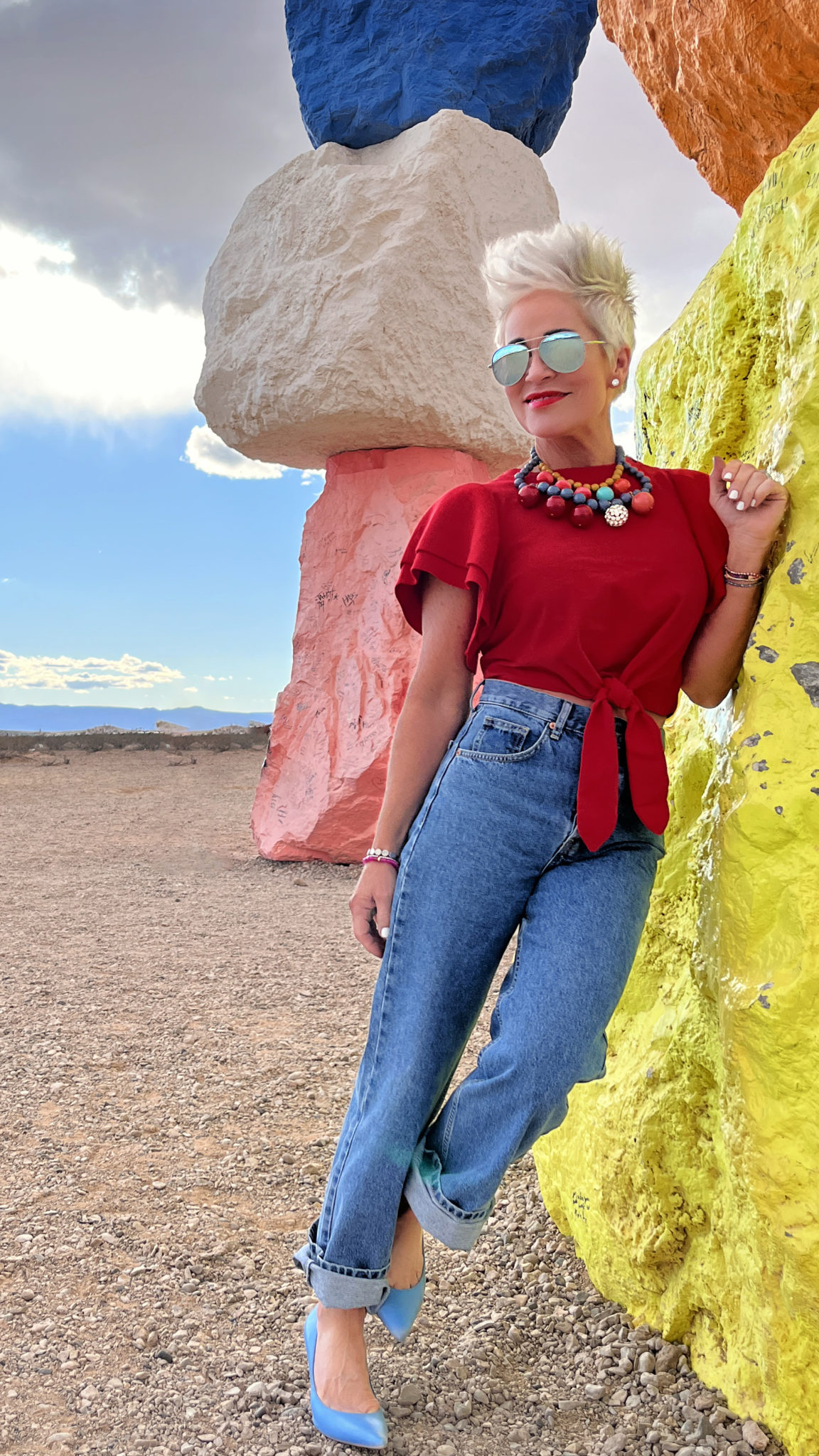 TOP JEAN STYLES FOR MIDLIFE WOMEN - Chic Over 50