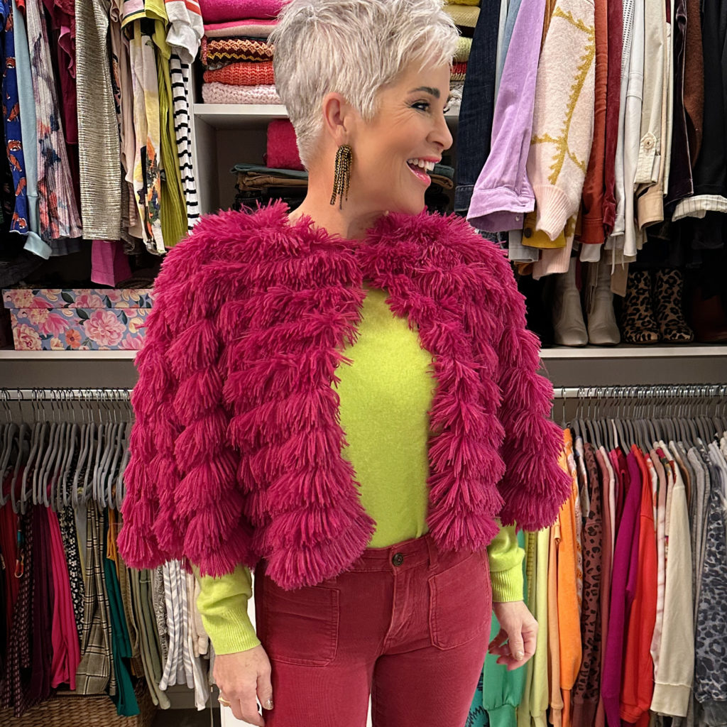 PANTONE COLOR OF 2023 - Chic Over 50