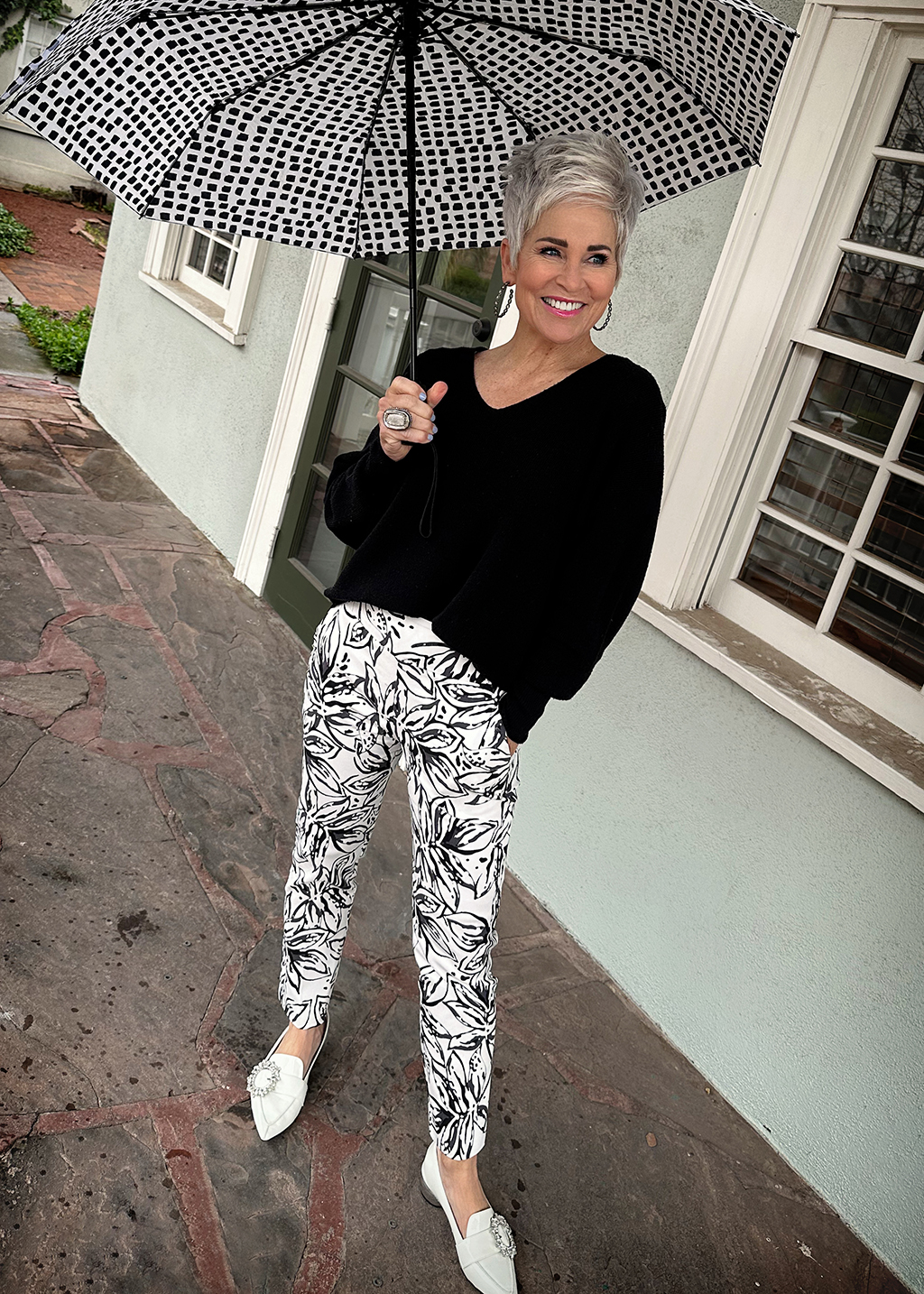 HOW TO TRANSITION TO SPRING - Chic Over 50